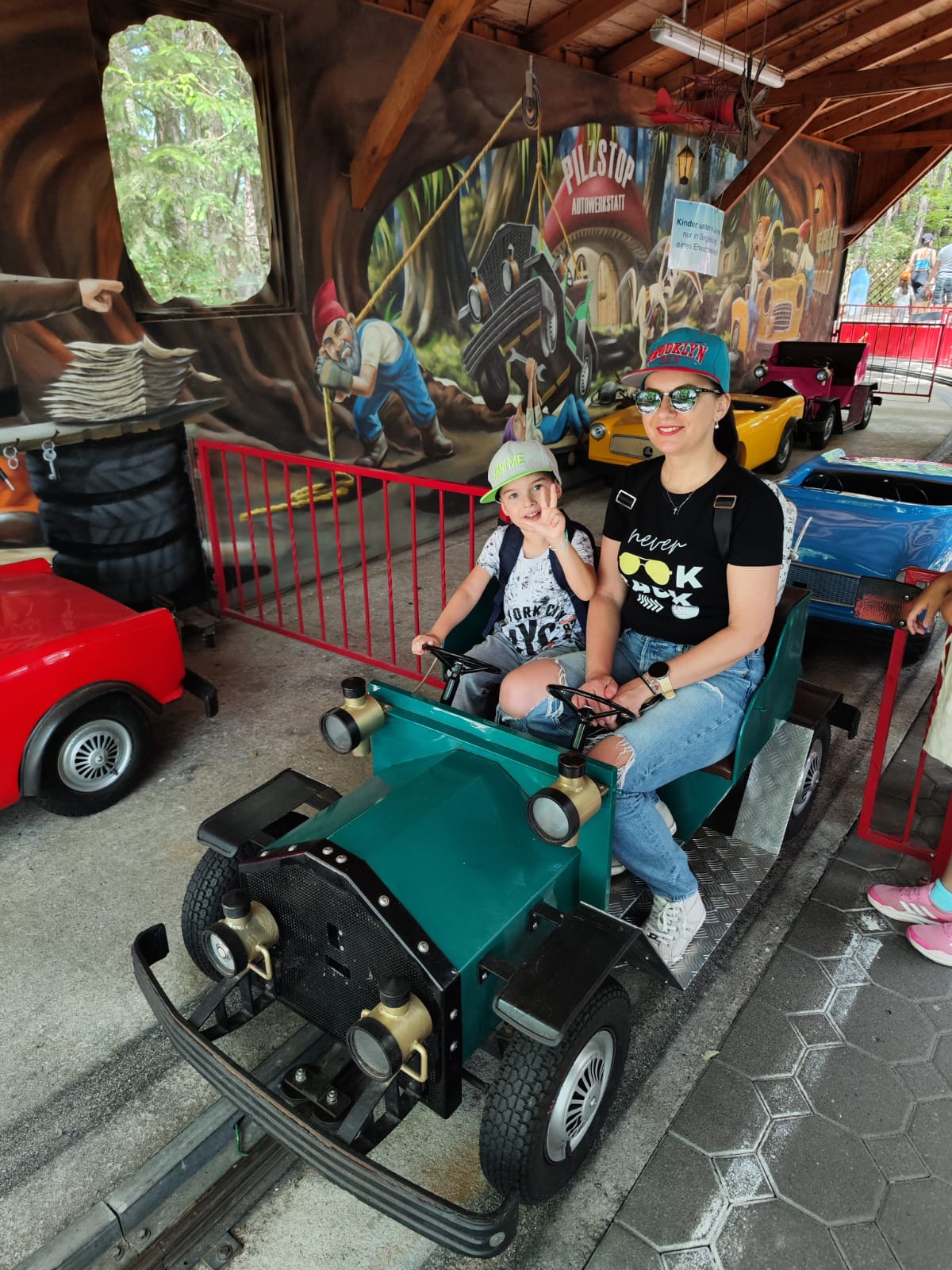 În lumea poveştilor la FREIZEITPARK MÄRCHENWALD IM ISARTAL - Leute Magazin